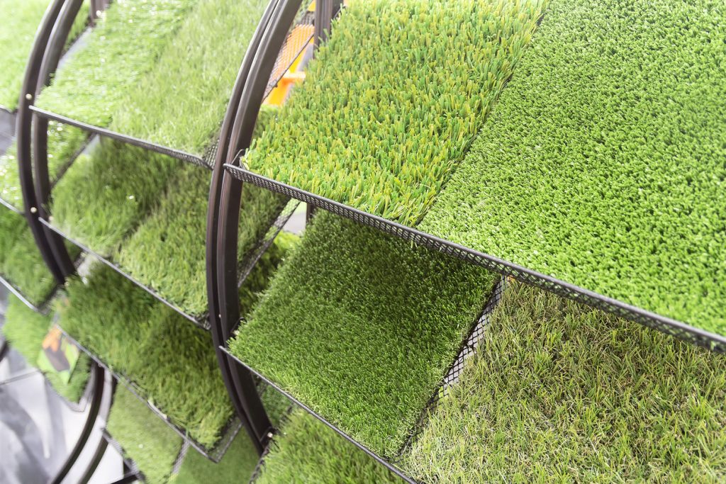 How to Choose the Best Artificial Grass For Your Home - Floor Express